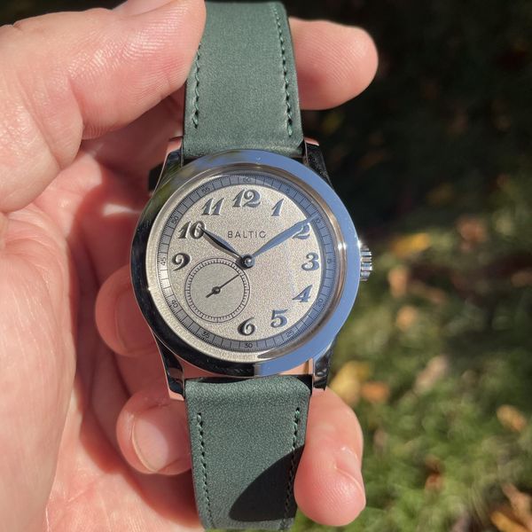 [$675 USD] FSO Baltic MR01 Silver dial/green strap | WatchCharts ...