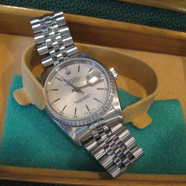 FS: ROLEX 16220 Stainless Steel Datejust BOX & PAPERS | WatchCharts