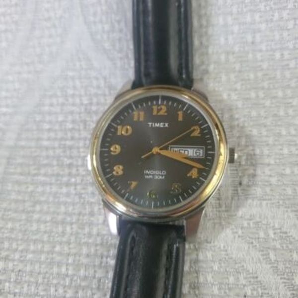 Timex TW2R63100 Weekender Classic Watch | WatchCharts Marketplace