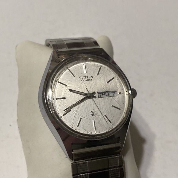 Citizen CQ 6100-S09851 SMT Day Date Menâ s Quartz watch New Battery And ...