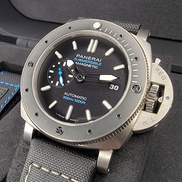 Panerai Submersible Titanium full kit 2021 with extra straps! ref ...