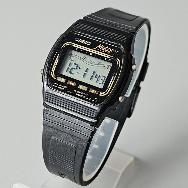 Vintage CASIO M-10 Melody Alarm / Lcd Digital Quartz watch rare ...