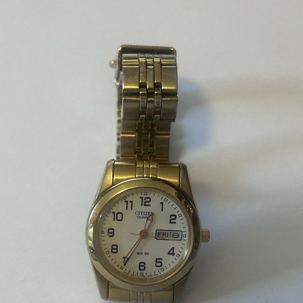 Citizen Quartz WR50 Gold Tone Womenâ s Watch Day Date New Battery Japan ...