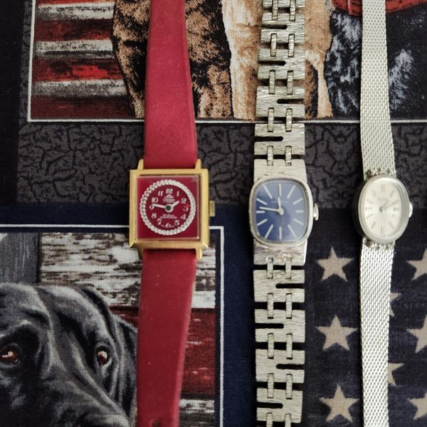 Vintage Watch Lot For Parts or Repair (Bulova,Lady Dunhill,Caravelle ...