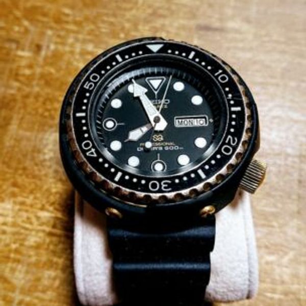 Seiko 7549-7009 diver Golden Tuna James Bond For Your Eyes Only | WatchCharts