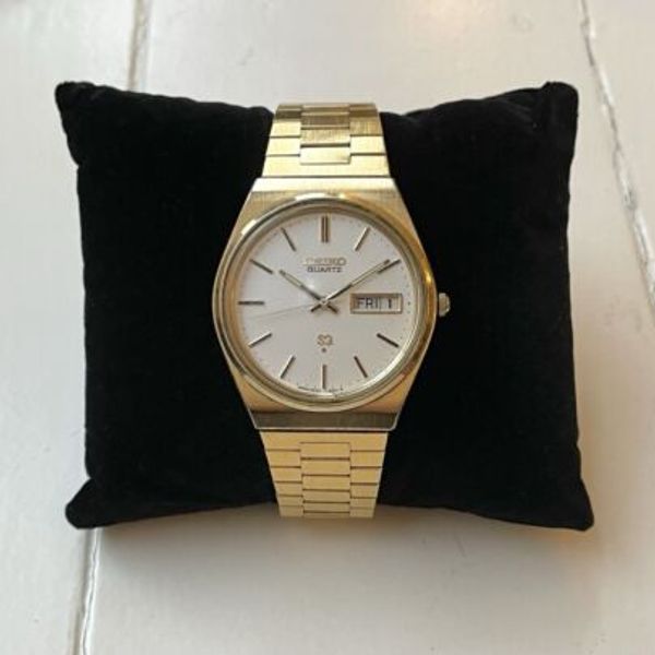 Vintage Menâ s Seiko Wristwatch 8223-8029 Quartz Runs Great ...