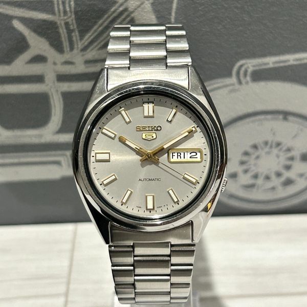 [Vintage] Seiko 5 Automatic 7S26-3040 Gray Dial Men's Watch Day/Date b251 | WatchCharts Marketplace