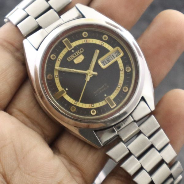 Automatic Vintage Seiko 5 7009 Day/Date 17 Jewels Men's Watch Stainless Steel | WatchCharts ...