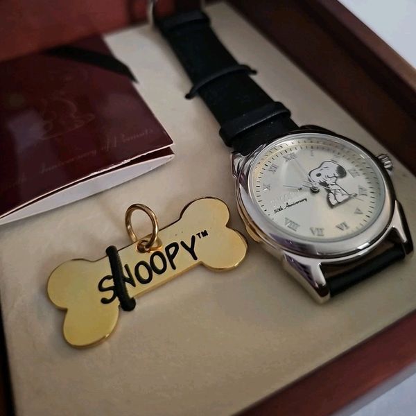 Peanuts Snoopy Wristwatch 50th Anniversary FOSSIL Limited to 3,000 No ...
