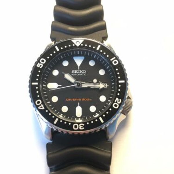 Seiko SKX007 Diver 200m Black Bezel 7S26-0020 Scuba Diver's Watch ...