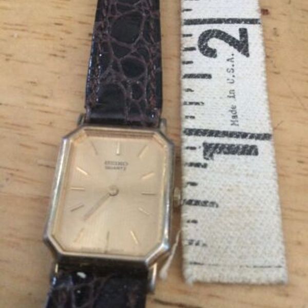Vintage ladies Seiko quartz gold tone watch womens | WatchCharts Marketplace