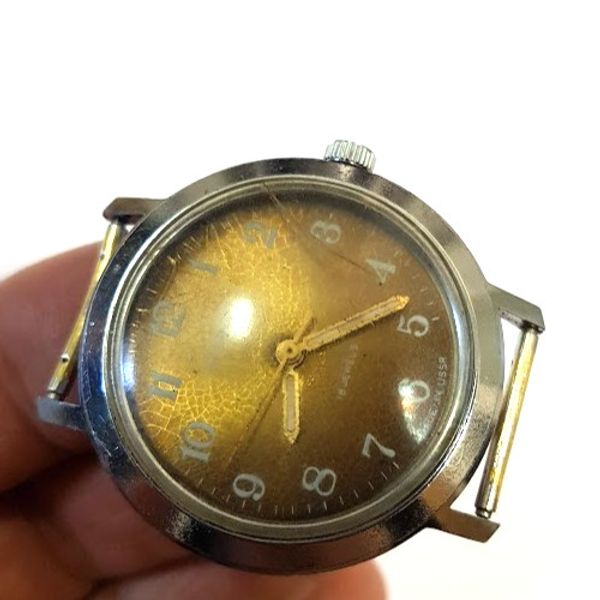 VINTAGE SOVIET RUSSIA USSR WRIST MENS WATCH VOSTOK MECHANICS WORKING ...