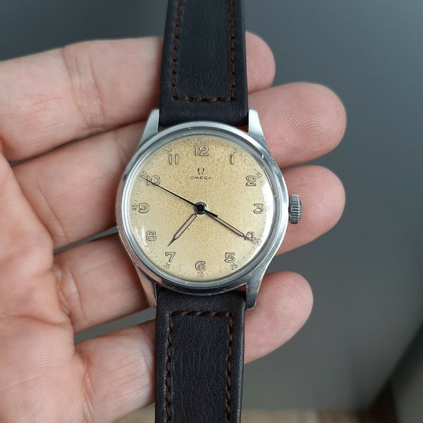 Vintage WWII era 35 mm Steel Military Omega 1945 Ref 2384-5 All ...