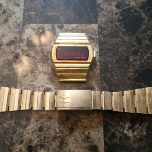RARE VINTAGE HAMILTON LED 1970's DIGITAL MEN"S WRIST WATCH- For Parts ...