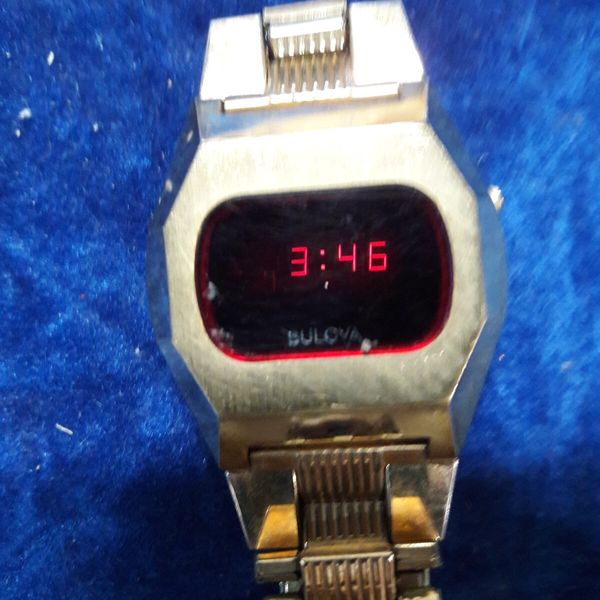 VINTAGE 1976 BULOVA COMPUTRON LED DIGITAL MEN'S WRIST WATCH | WatchCharts Marketplace