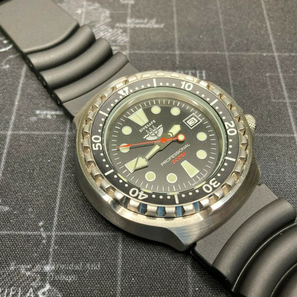 DIVESAFE Professional 500M : 50-ATM Scuba Diver Watch, w/ Seiko VX42E ...