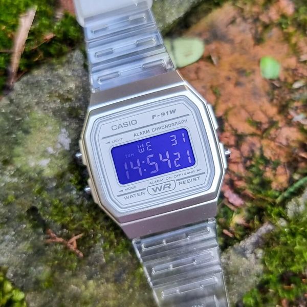 Midnight Purple â Modified Watch Based on Casio F-91W â Clear White ...