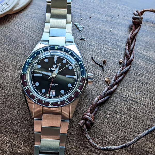 [WTS] Lorier Hyperion GMT - Black/Silver - Full Kit w/ extras | WatchCharts