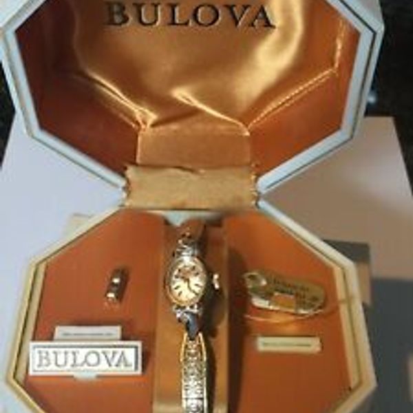 【Free Shipping】 Watch Bulova Excellence Collection Vintage women watch ...