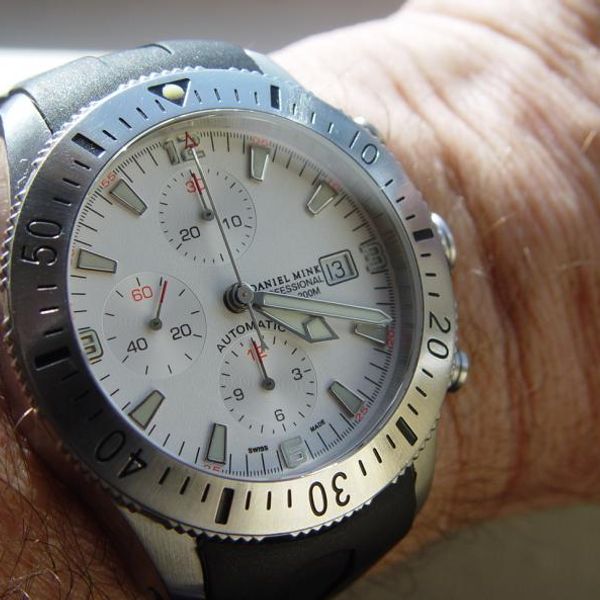 Daniel Mink Diver's Chronograph Valjoux 7750 Swiss Made | WatchCharts