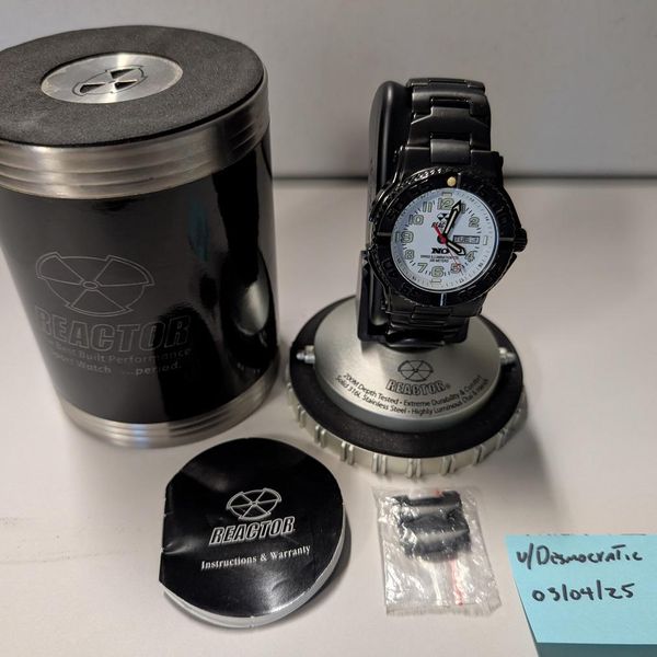 [WTS] Reactor Trident NearDark Watch /w original case and pamphlet ...