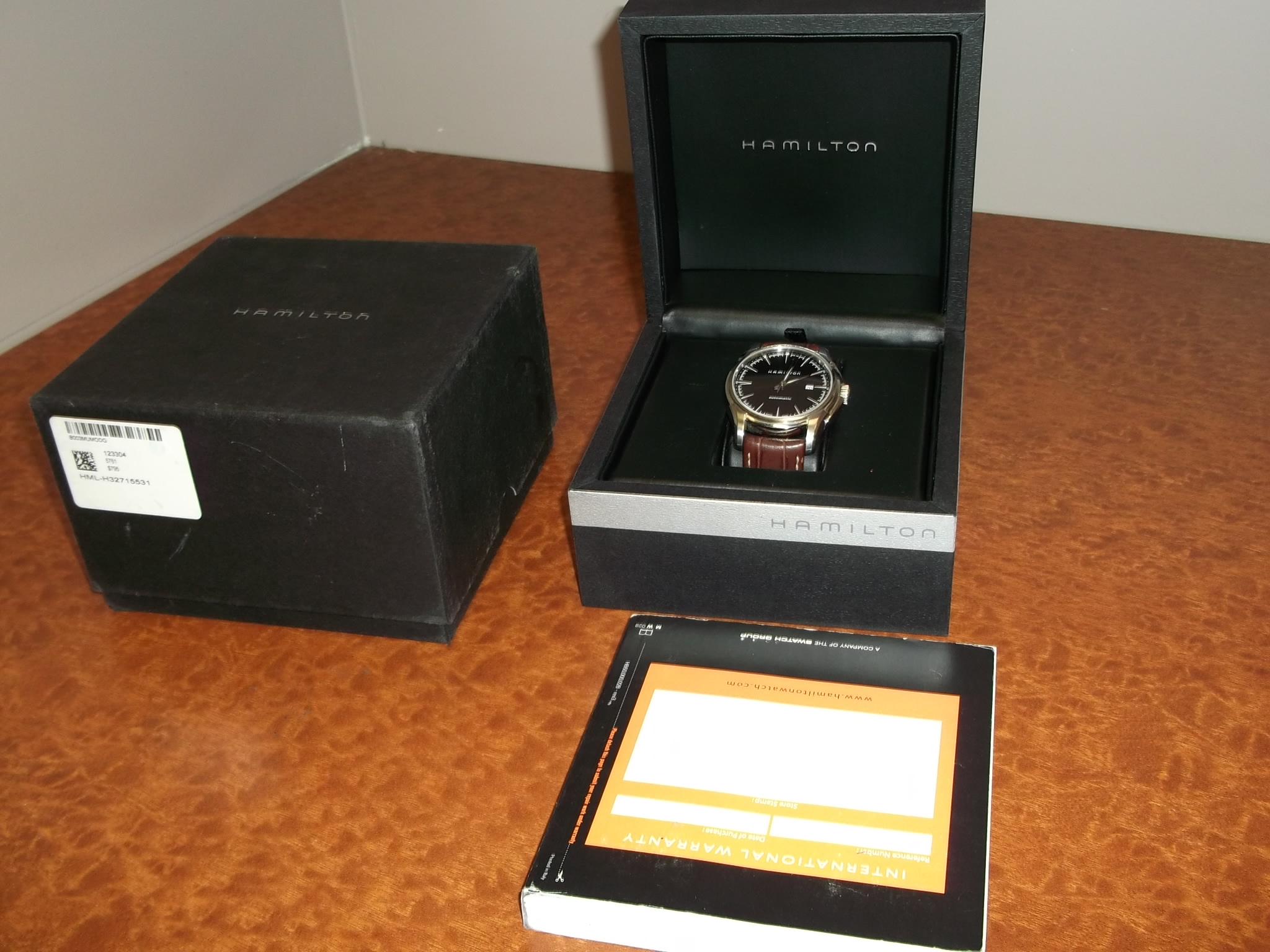 Hamilton Men's H32715531 Jazzmaster Viewmatic Black Dial Watch ...