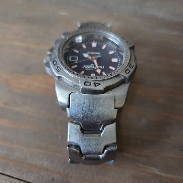 42mm Stainless Steel 200M Deep WR Timex REEF GEAR Divers Watch ...