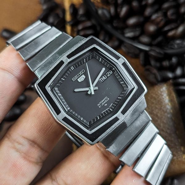 [WTS] Vintage Seiko 5 Octagon Retro Automatic Men's Watch 7019-5110 ...