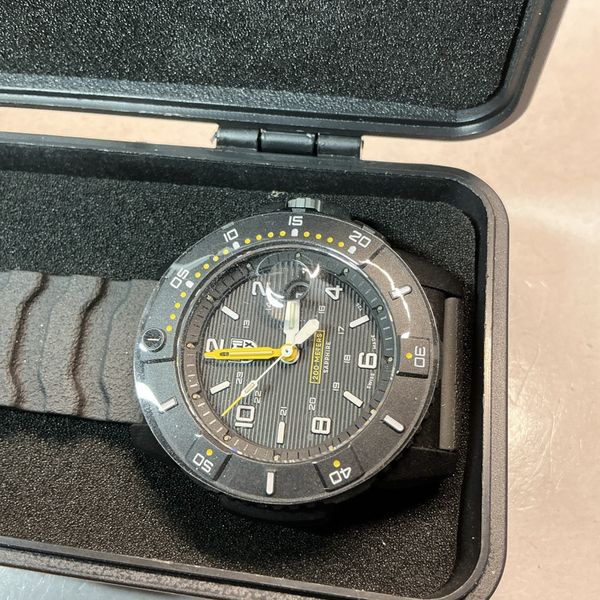 LUMINOX Watch 200M Sapphire Yellow Highlights Rib Dial Swiss Quartz Box ...