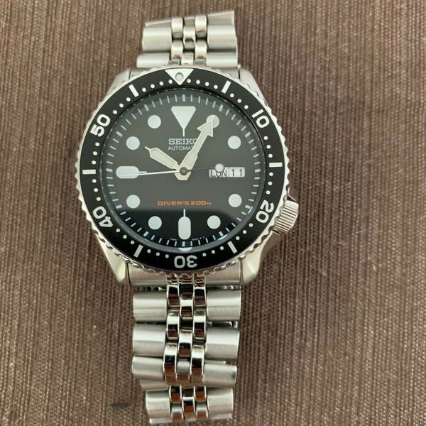 Seiko SKX007K2 Polished Stainless Steel Wrist Watch for Men ...