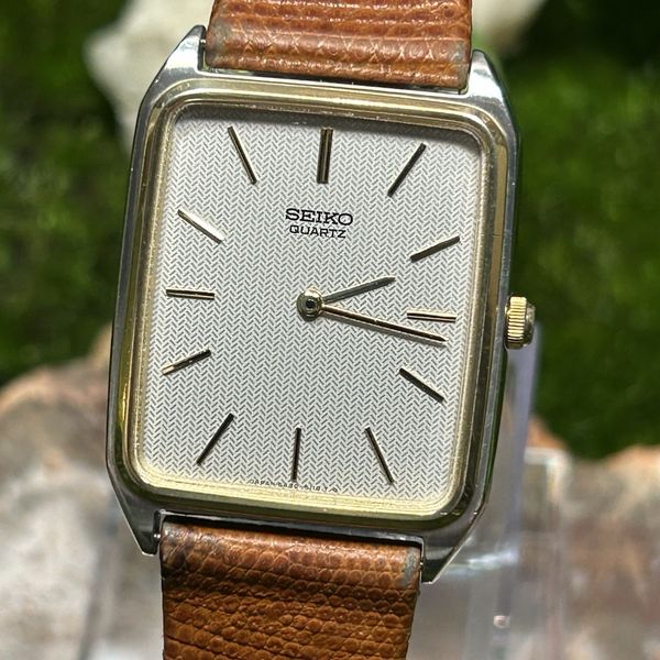 Vintage Menâ s Two Tone Seiko Tank Style Quartz Watch. Has 7j Seiko Mvt ...