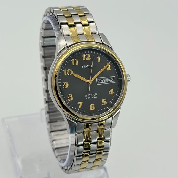 Men's TIMEX Charles Street Easy Read Two-Tone Day/Date Indiglo Watch ...