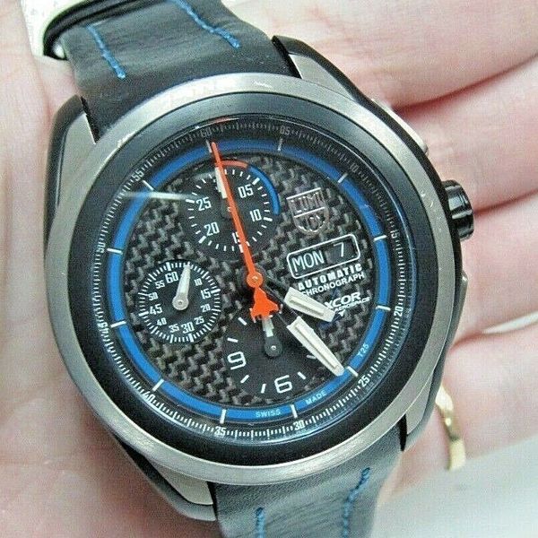 Luminox XCOR Aerospace 5261 Swiss Automatic Valjoux Chronograph Watch ...