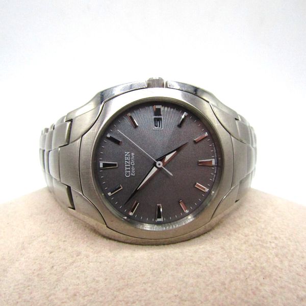 Citizen Eco-Drive Paradigm E111-S022240 HST GN-0W-S 9 Sunburst Dial Men ...