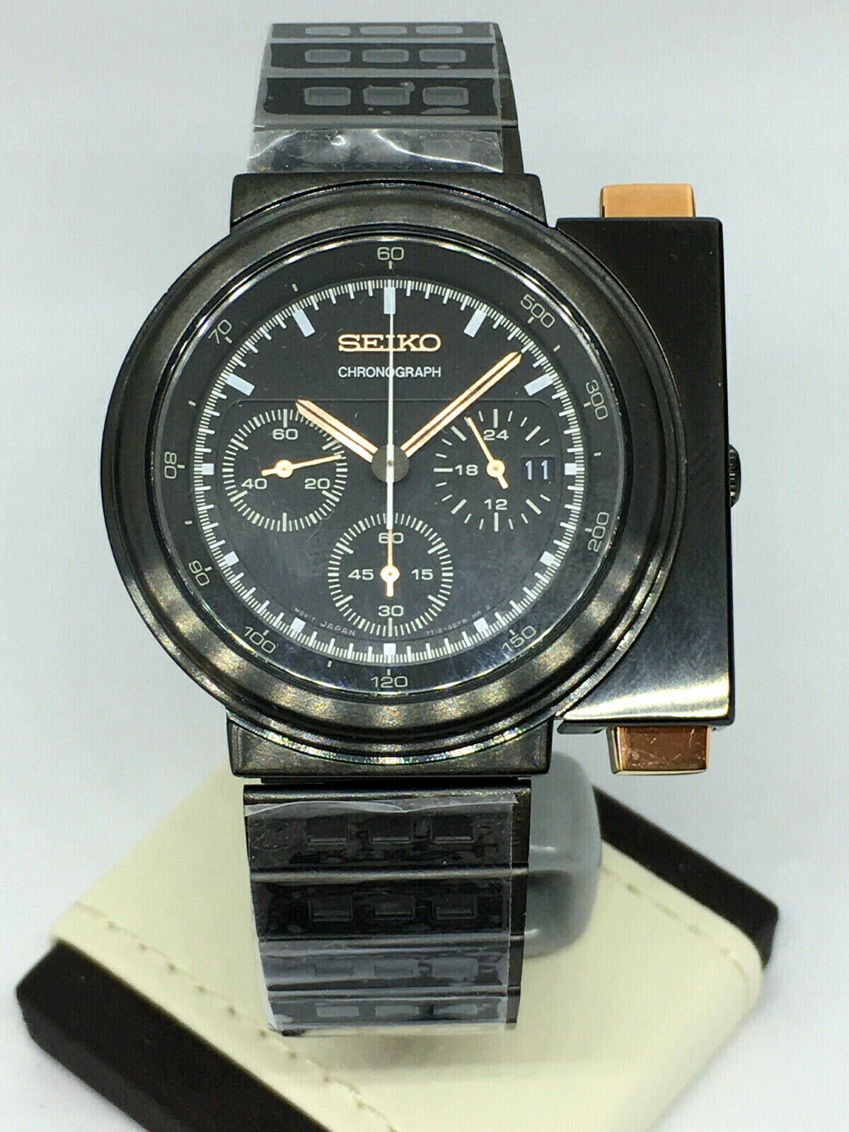 Seiko Chronograph Limited Edition Aliens movie Ripley watch 2014 ...