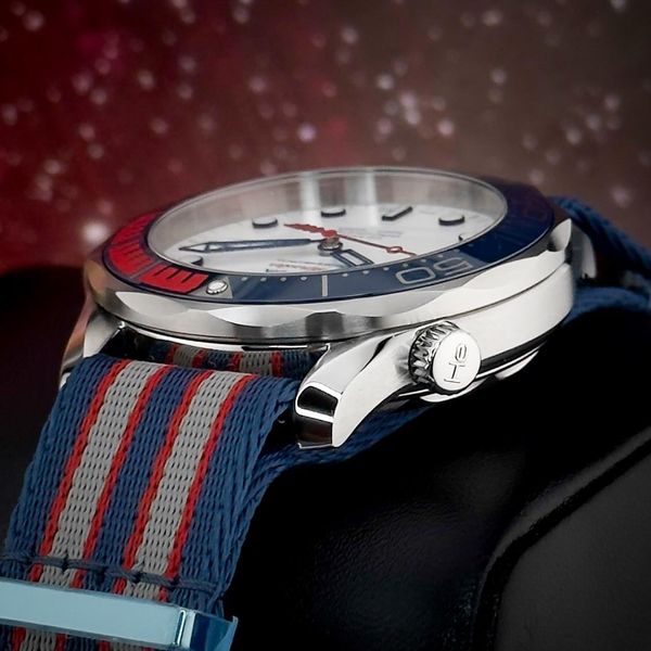 [WTS] Omega Seamaster Diver 300 M James Bond 007 Commander’s Watch ...