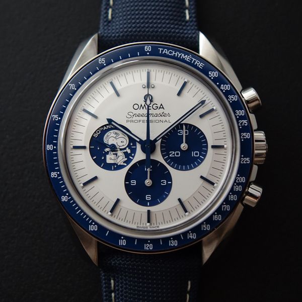 Omega Speedmaster snoopy 50th anniversary silver snoopy award ...