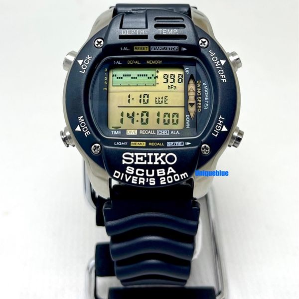 Seiko M796 Scuba Diver Depth Sensor Dive Watch Black Titanium / Steel ...
