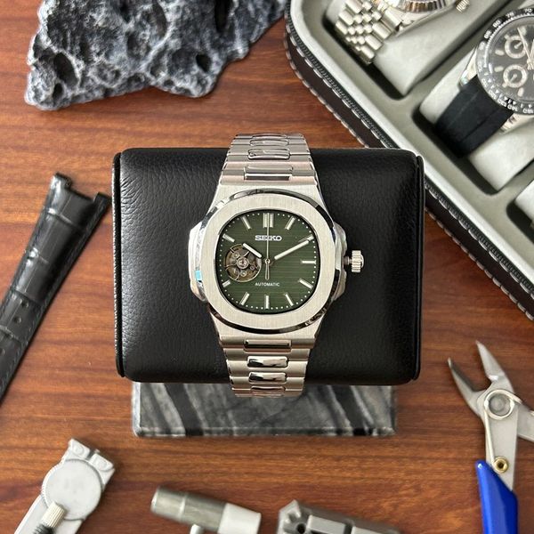 [Mod] Seiko Green Nautilus Open Heart Mod | WatchCharts Marketplace