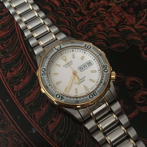 Casio MD-715 Module 394 20 Bar Steel Case and Bracelet Quartz Watch ...