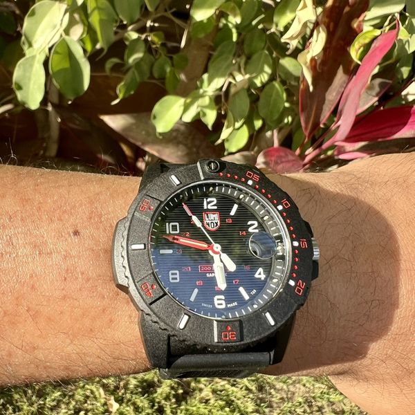 Luminox XS.3615.RF with 2 OEM Straps (Black with Pin Buckle + Red with ...