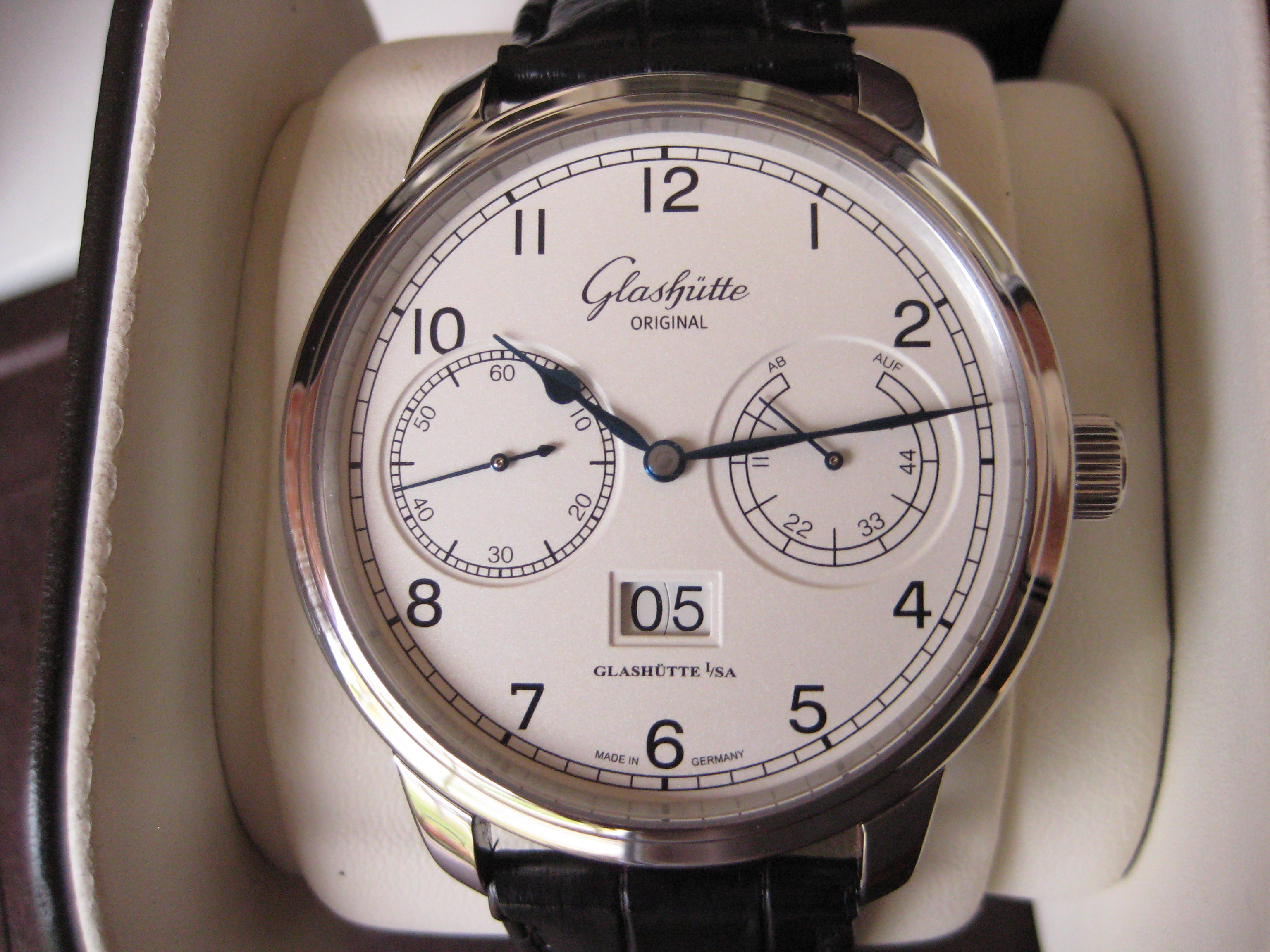 FS: Glashutte Original Senator Observer 100-14-05-02-04 | WatchCharts ...