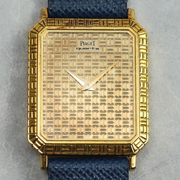 Piaget Tank Art Deco Elegance Quartz in 18k Yellow Gold 7143 ...