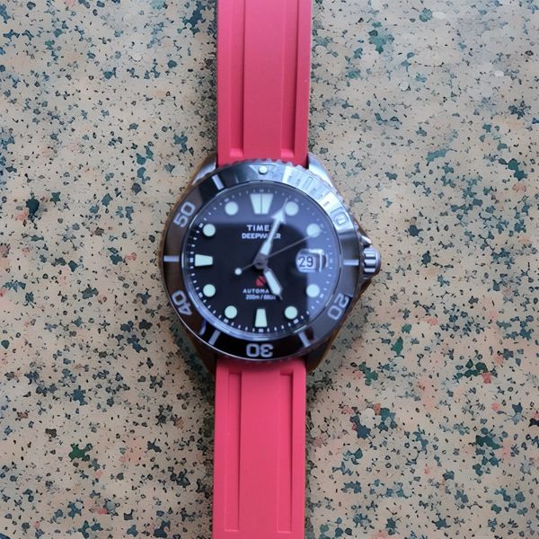 Timex Deepwater Tiburon 43mm Automatic Dive Watch | WatchCharts Marketplace