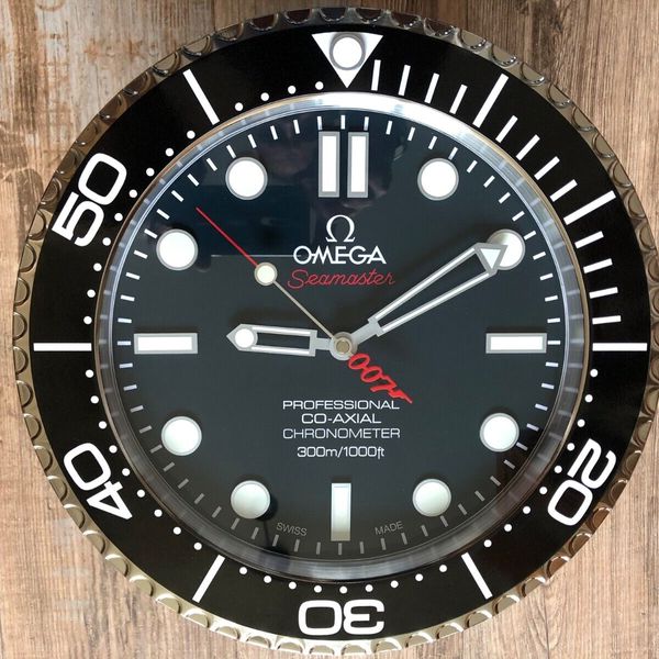 Omega 007 Wanduhr neu in original box mit barcode | WatchCharts Marketplace