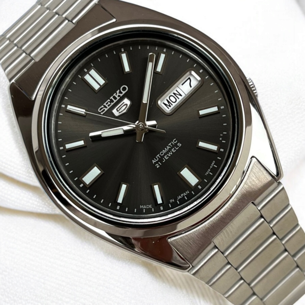 Seiko 5 SNXS79 Men's Black Dial Automatic Watch - 21 Jewels, 7S26-0480 | WatchCharts Marketplace