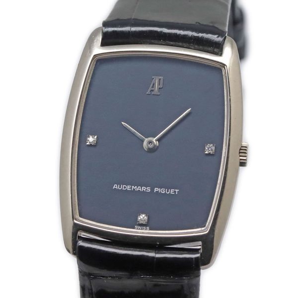 Audemars Piguet Extraflat K18 white gold tonneau-shaped case 3P diamond ...