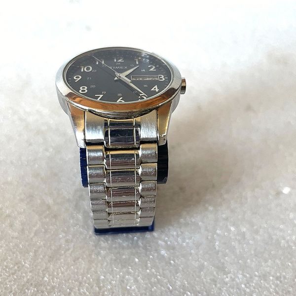 Timex Men's Easy Reader Quartz WR30M Indiglo Watch W/Day & Date Runs ...