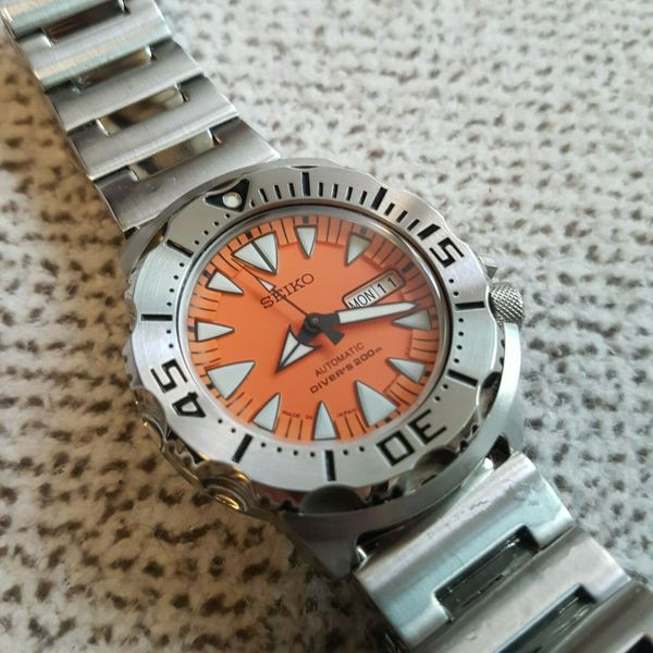 Seiko SRP309 Orange Monster 2nd Gen. Box & links | WatchCharts Marketplace