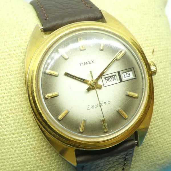 Vintage 1973 Mens Timex Electric Watch M52 movement runs Electronic ...